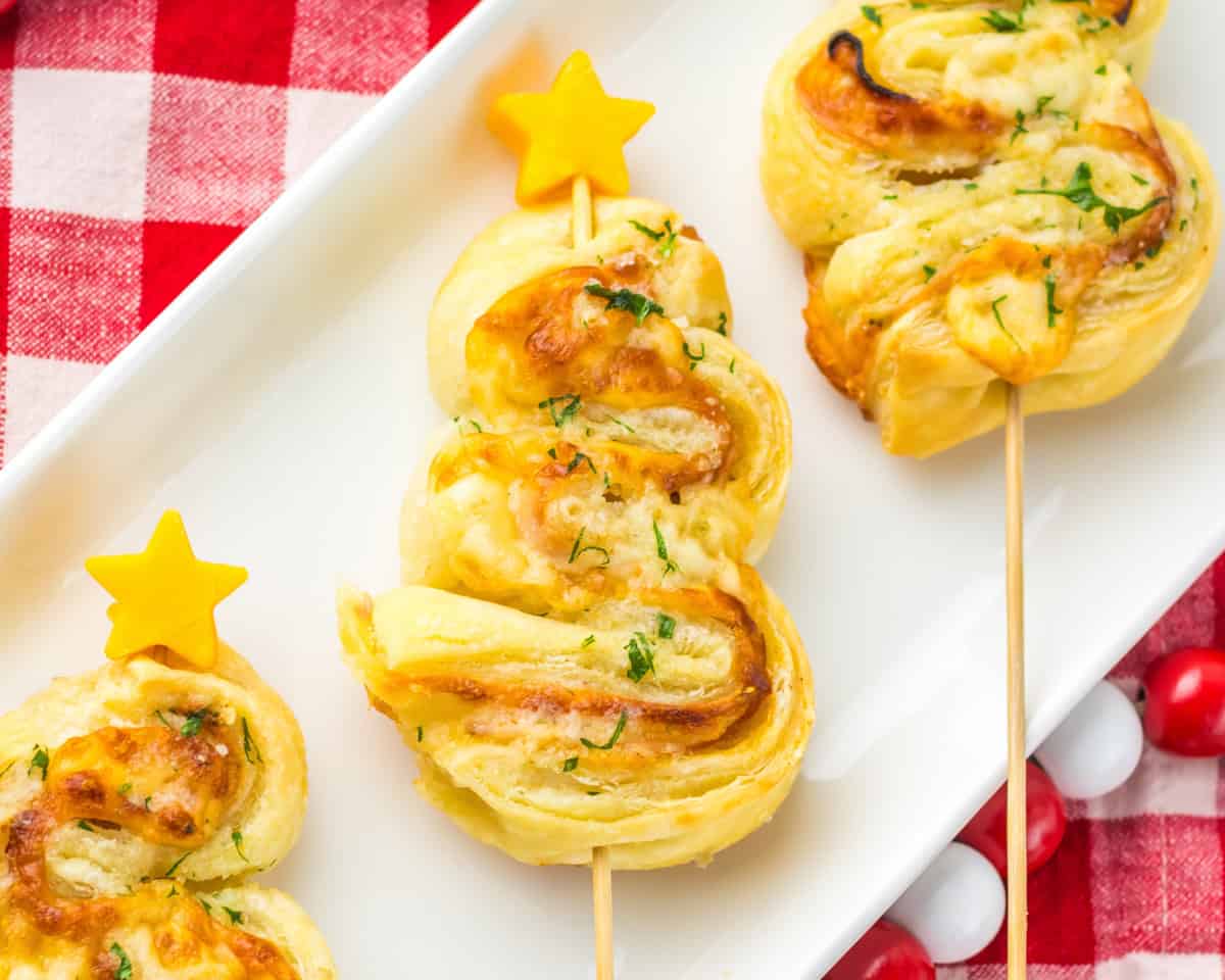 Puff Pastry Christmas Trees with Ham and Cheese | Tessa Recipes